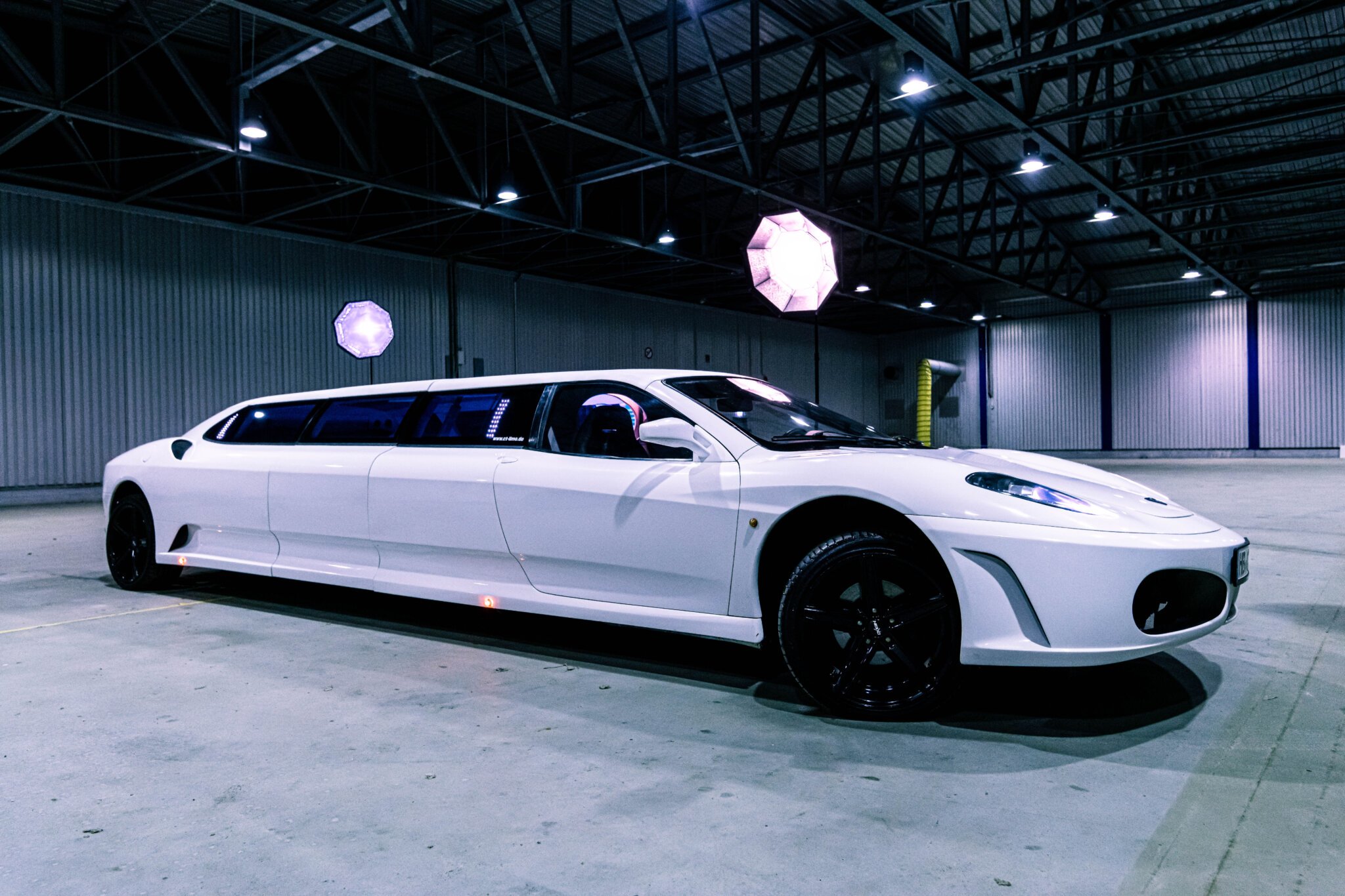 Limo Town – Limousine service